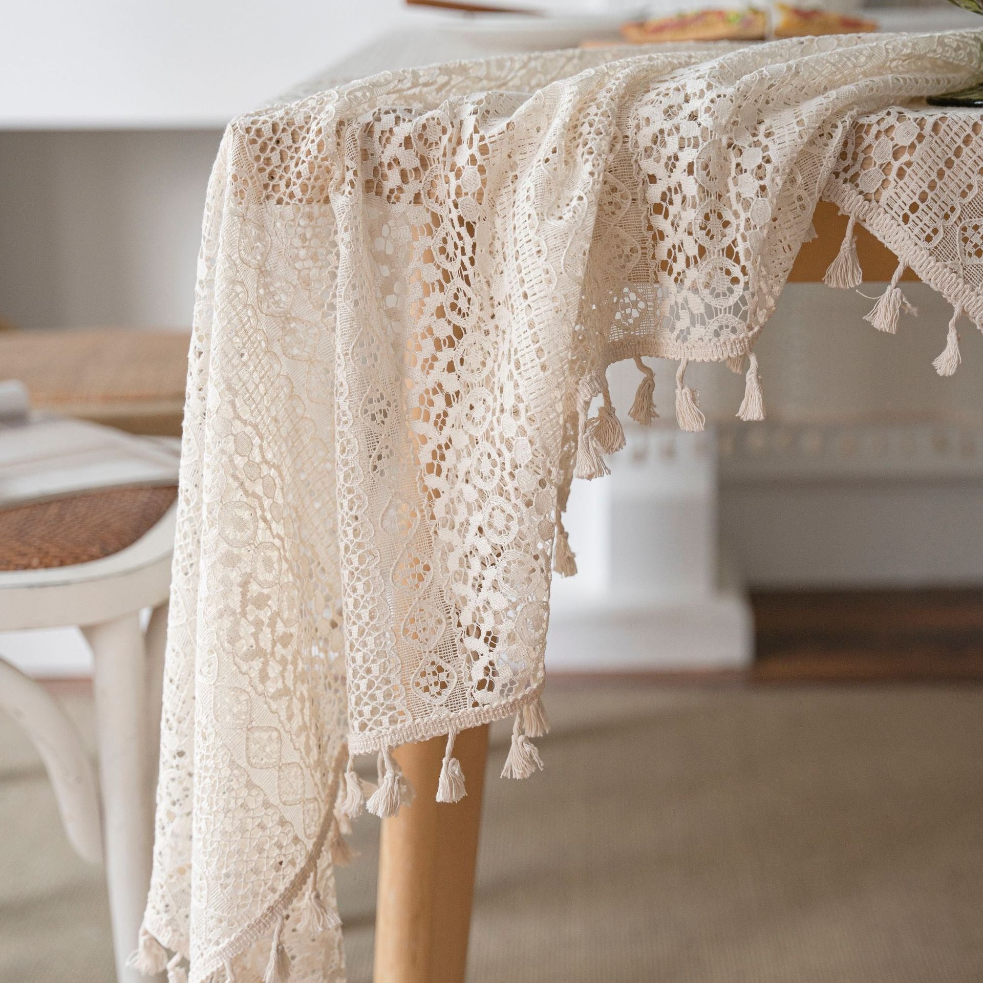 Romantic Lace Table Cloth – Delicors