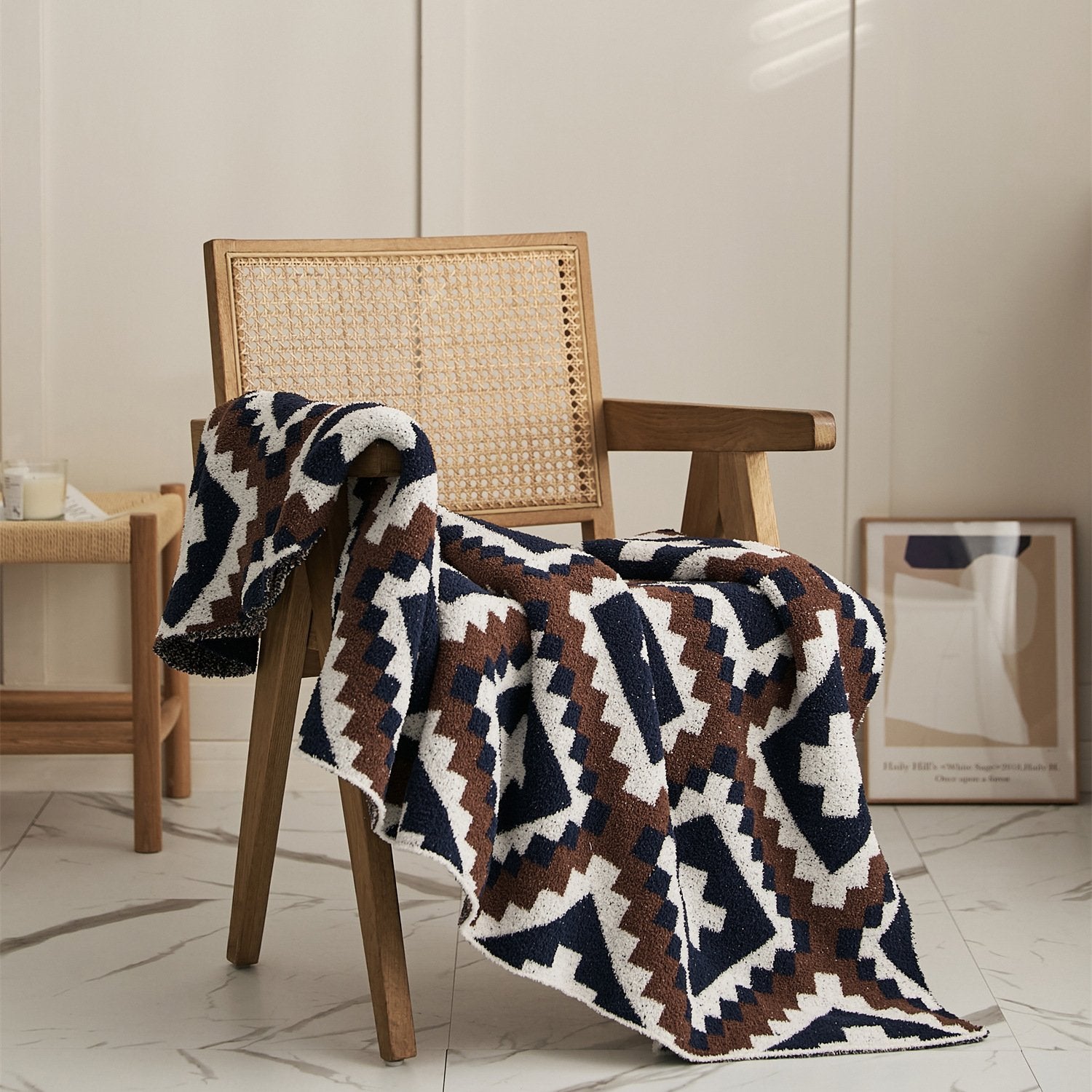Bold Aztec Pattern Blanket – Delicors