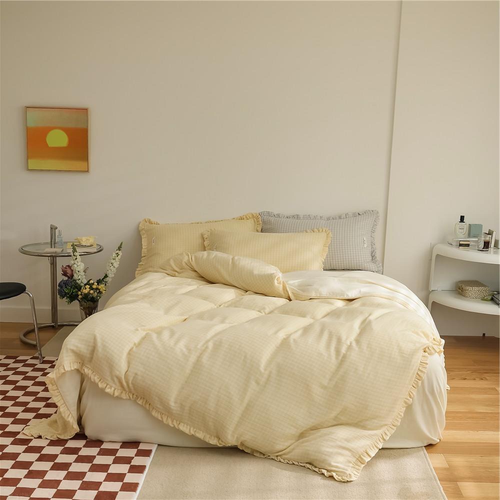 Prim and Pastel Bedding Set – Delicors